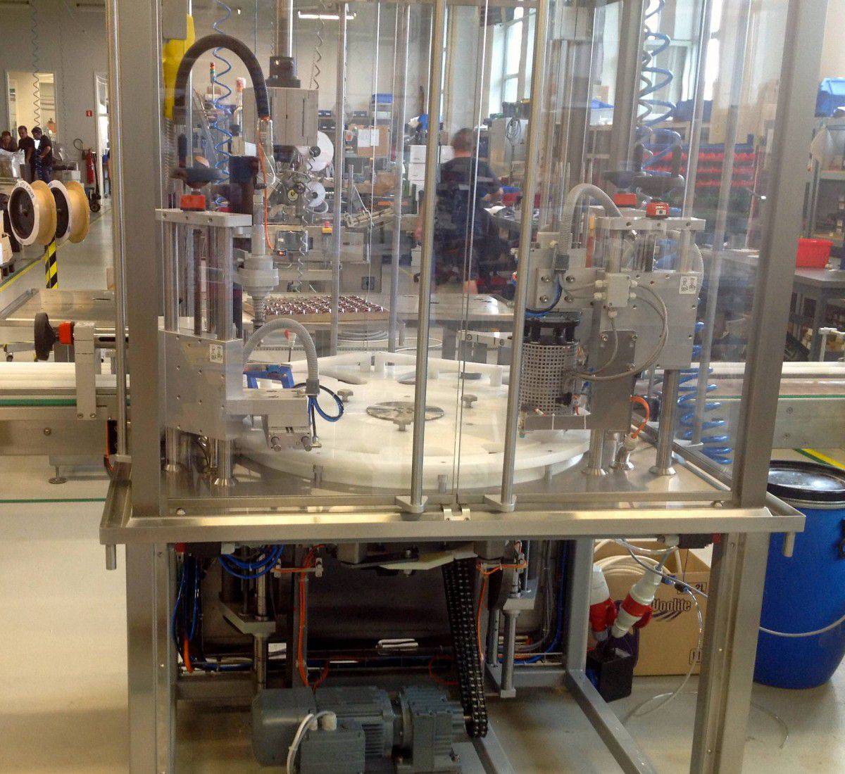 Creamline 30 - Unilogo Robotics - Zrobotyzowane linie produkcyjne
